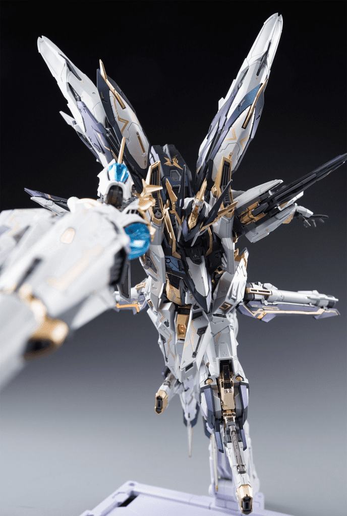 Aurora Infinity Nova 1/100 Scale Model Kit