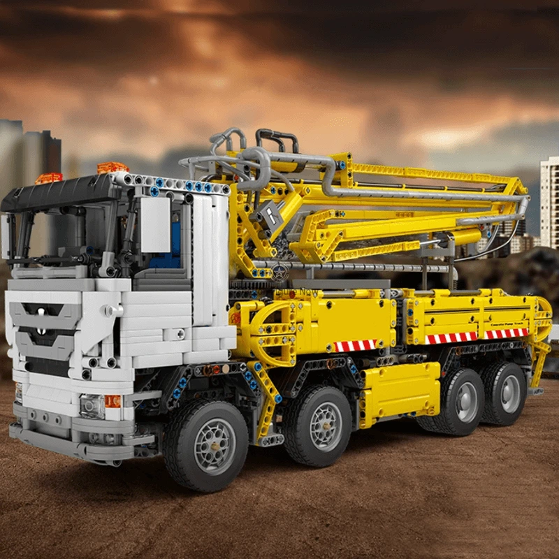 Concrete Pump Truck Building Blocks Set (4367 Pieces)