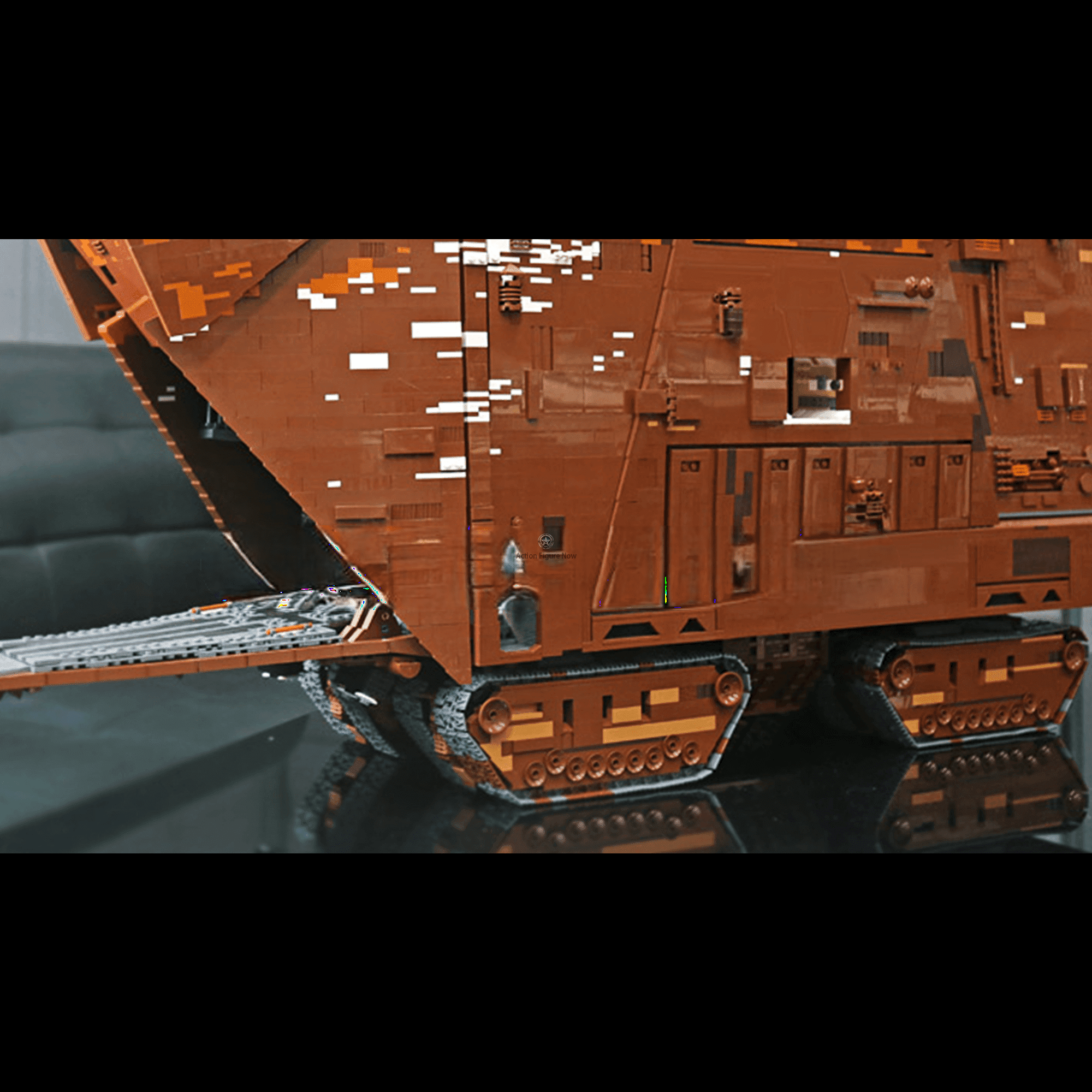 ActionFigureNow 21009 UCS Remote-Controlled Sandcrawler Building Set ...