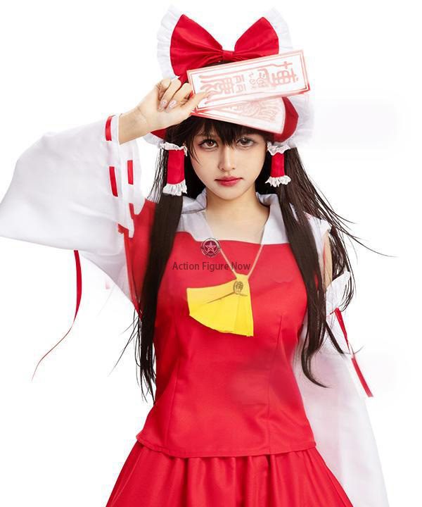 Touhou Reimu Cosplay